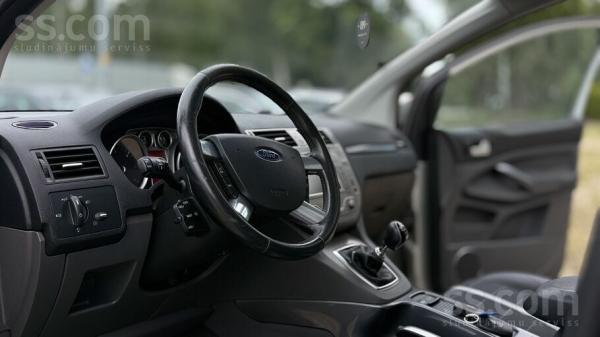 Pelēks Ford Kuga 2009 Rīga, ar dzinēja tilpumu 2.00 L un nobraukumu 297 tūkst. km par 4990 €, foto 7 vietnē AUTOMOTO.COM.LV