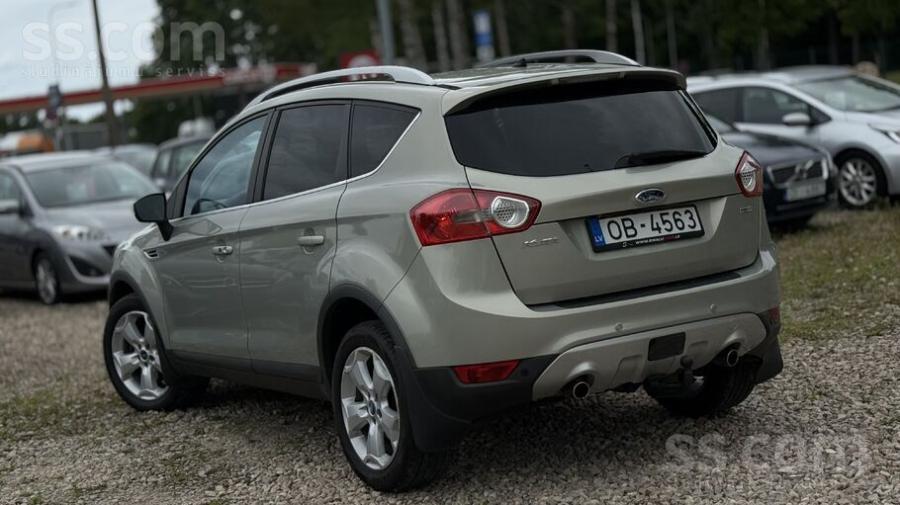 Pelēks Ford Kuga 2009 Rīga, ar dzinēja tilpumu 2.00 L un nobraukumu 297 tūkst. km par 4990 €, foto 5 vietnē AUTOMOTO.COM.LV