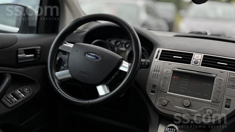 Pelēks Ford Kuga 2009 Rīga, ar dzinēja tilpumu 2.00 L un nobraukumu 297 tūkst. km par 4990 €, foto 13 vietnē AUTOMOTO.COM.LV
