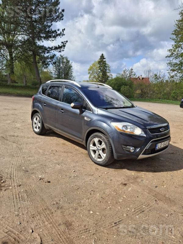 Grey Ford Kuga 2009 in Cesis, with an engine capacity of 2.00 L and mileage of 236 thousand km for 4300 €, photo 5 on AUTOMOTO.COM.LV