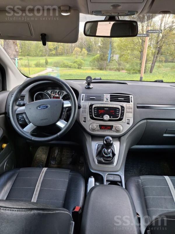 Grey Ford Kuga 2009 in Cesis, with an engine capacity of 2.00 L and mileage of 236 thousand km for 4300 €, photo 6 on AUTOMOTO.COM.LV