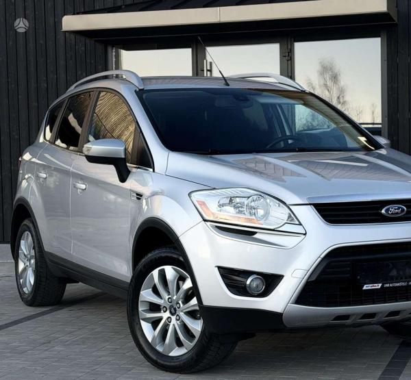 Grey Ford Kuga 2009 in Siauliai, with an engine capacity of 2.00 L and mileage of 269 thousand km for 6999 €, photo 4 on AUTOMOTO.COM.LV