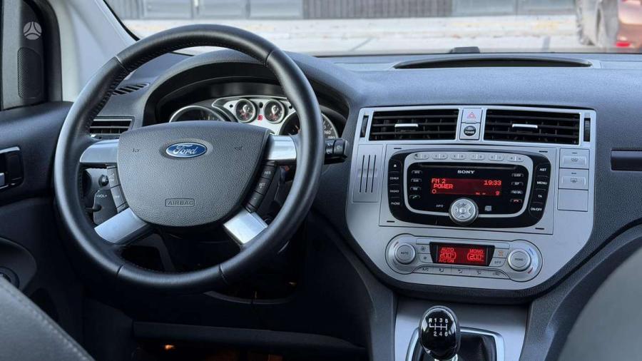 Grey Ford Kuga 2009 in Siauliai, with an engine capacity of 2.00 L and mileage of 269 thousand km for 6999 €, photo 17 on AUTOMOTO.COM.LV