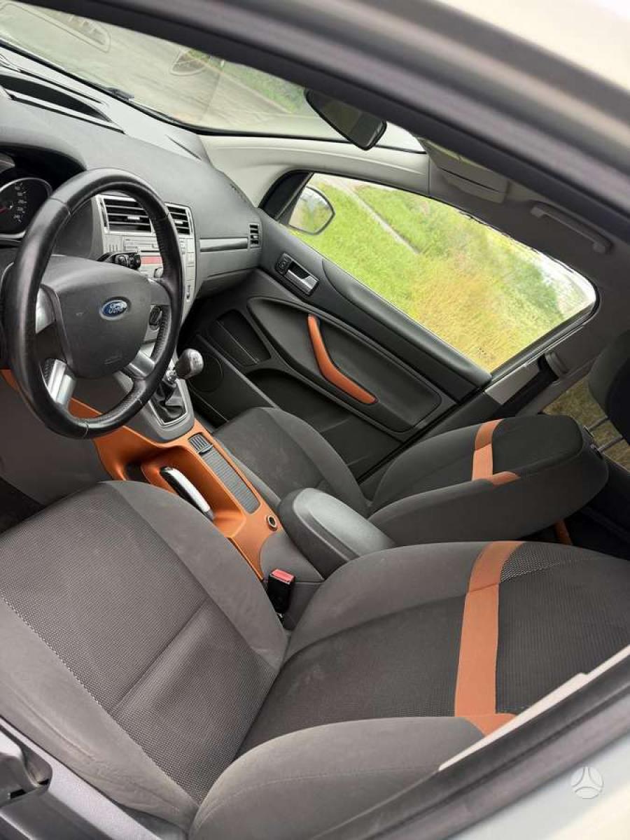 Grey Ford Kuga 2009 in Siauliai, with an engine capacity of 2.00 L and mileage of 346 thousand km for 3650 €, photo 10 on AUTOMOTO.COM.LV