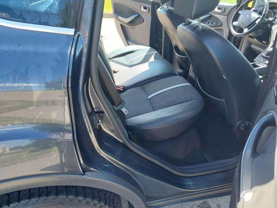 Grey Ford Kuga 2009 in Radviliskis, with an engine capacity of 2.00 L and mileage of 254 thousand km for 4499 €, photo 10 on AUTOMOTO.COM.LV