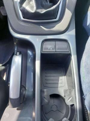 Grey Ford Kuga 2009 in Radviliskis, with an engine capacity of 2.00 L and mileage of 254 thousand km for 4499 €, photo 12 on AUTOMOTO.COM.LV