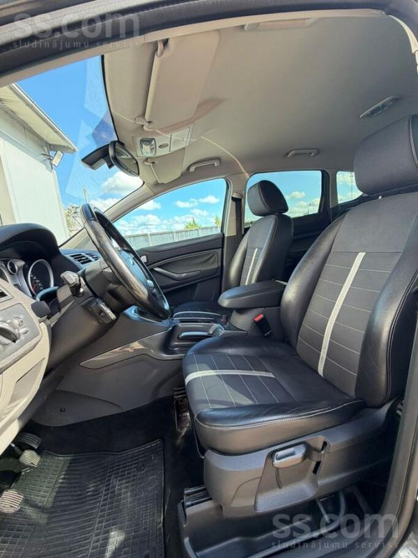 Grey Ford Kuga 2009 in Jelgava, with an engine capacity of 2.00 L and mileage of 280 thousand km for 4250 €, photo 10 on AUTOMOTO.COM.LV