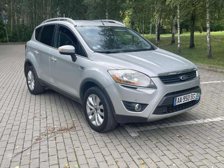 Pelēks Ford Kuga 2009 Panevēža, ar dzinēja tilpumu 2.00 L un nobraukumu 209 tūkst. km par 3250 €, foto 4 vietnē AUTOMOTO.COM.LV