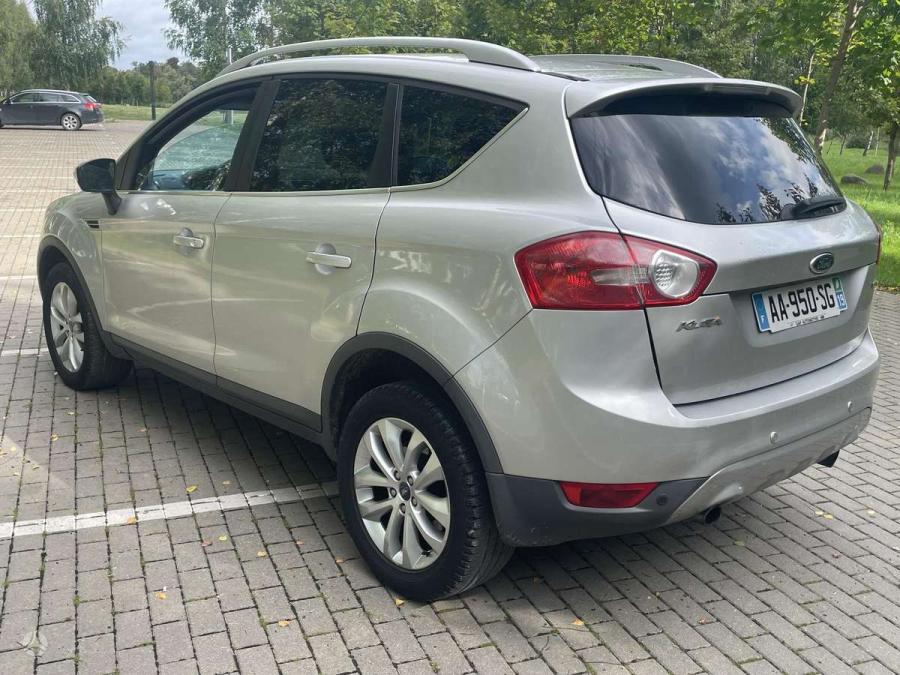 Pelēks Ford Kuga 2009 Panevēža, ar dzinēja tilpumu 2.00 L un nobraukumu 209 tūkst. km par 3250 €, foto 8 vietnē AUTOMOTO.COM.LV