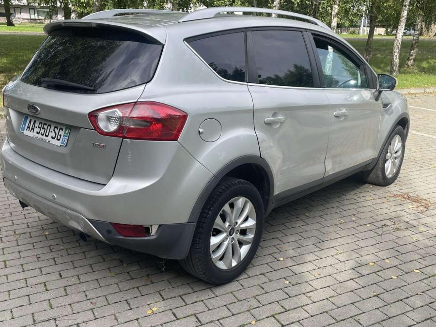 Pelēks Ford Kuga 2009 Panevēža, ar dzinēja tilpumu 2.00 L un nobraukumu 209 tūkst. km par 3250 €, foto 9 vietnē AUTOMOTO.COM.LV