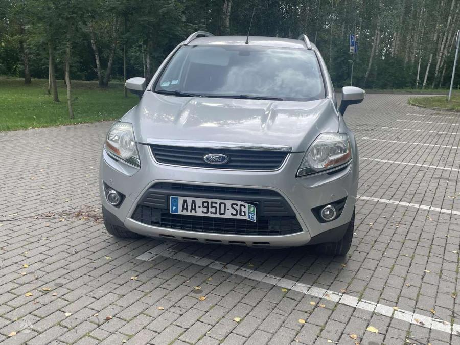 Pelēks Ford Kuga 2009 Panevēža, ar dzinēja tilpumu 2.00 L un nobraukumu 209 tūkst. km par 3150 €, foto 3 vietnē AUTOMOTO.COM.LV