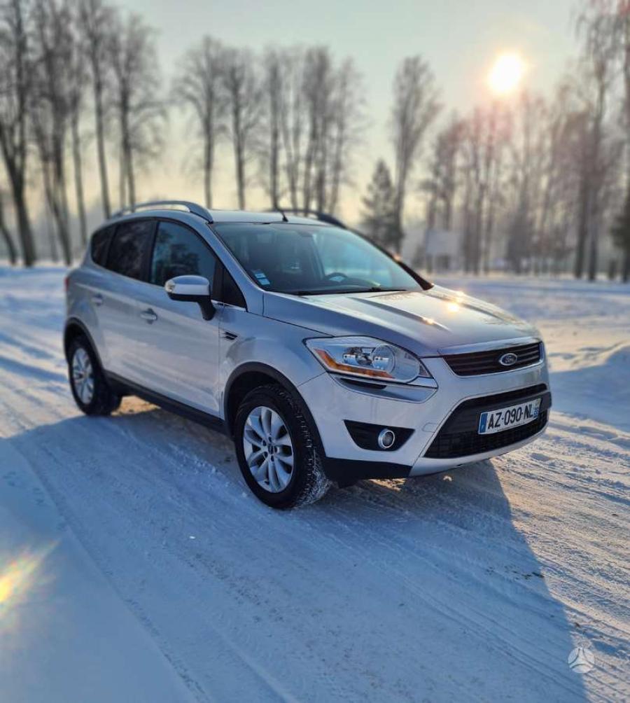 Grey Ford Kuga 2010 in Taurage, with an engine capacity of 2.00 L and mileage of 246 thousand km for 4700 €, photo 9 on AUTOMOTO.COM.LV