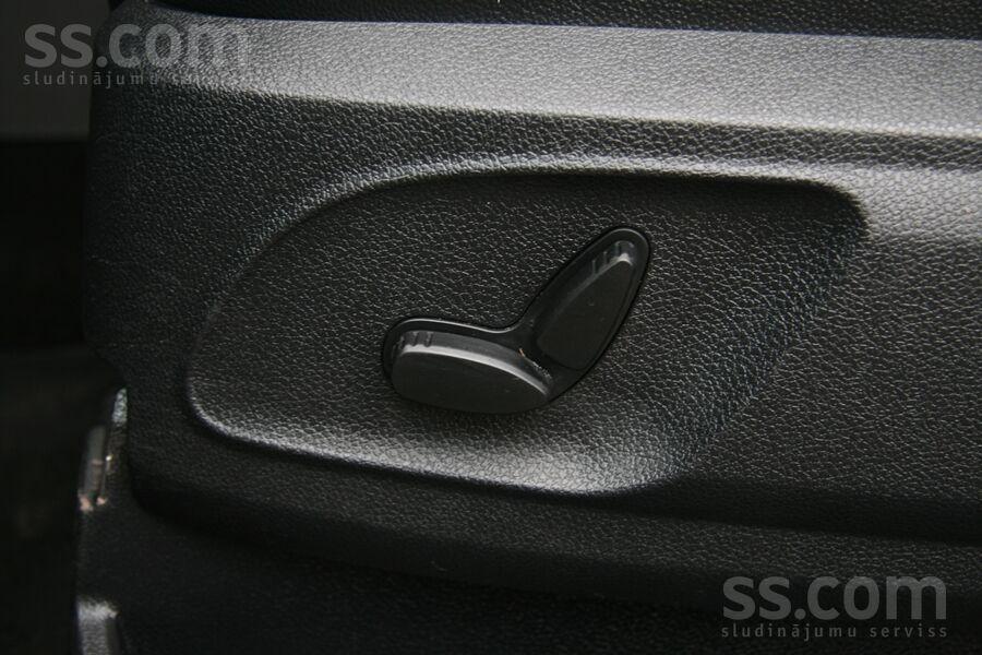 Pelēks Ford Kuga 2010 Tukums, ar dzinēja tilpumu 2.00 L un nobraukumu 358 tūkst. km par 5850 €, foto 13 vietnē AUTOMOTO.COM.LV