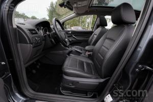 Grey Ford Kuga 2010 in Jelgava, with an engine capacity of 2.00 L and mileage of 0 thousand km for 6450 €, photo 8 on AUTOMOTO.COM.LV