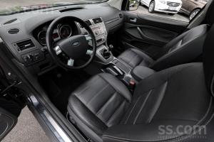 Grey Ford Kuga 2010 in Jelgava, with an engine capacity of 2.00 L and mileage of 0 thousand km for 6450 €, photo 9 on AUTOMOTO.COM.LV