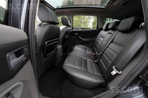 Grey Ford Kuga 2010 in Jelgava, with an engine capacity of 2.00 L and mileage of 0 thousand km for 6450 €, photo 11 on AUTOMOTO.COM.LV