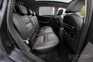 Grey Ford Kuga 2010 in Jelgava, with an engine capacity of 2.00 L and mileage of 0 thousand km for 6450 €, photo 12 on AUTOMOTO.COM.LV