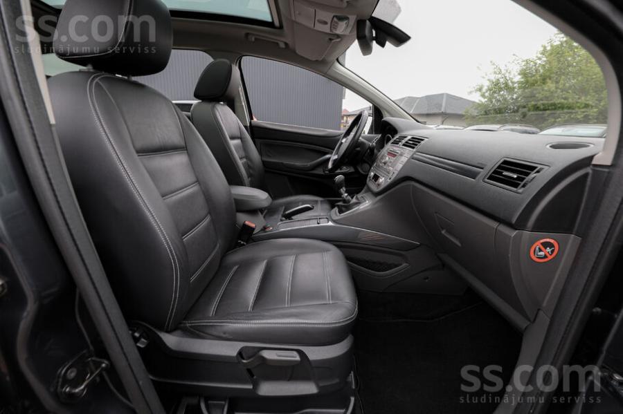 Grey Ford Kuga 2010 in Jelgava, with an engine capacity of 2.00 L and mileage of 0 thousand km for 6450 €, photo 13 on AUTOMOTO.COM.LV