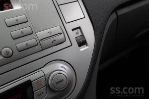 Grey Ford Kuga 2010 in Jelgava, with an engine capacity of 2.00 L and mileage of 0 thousand km for 6450 €, photo 16 on AUTOMOTO.COM.LV