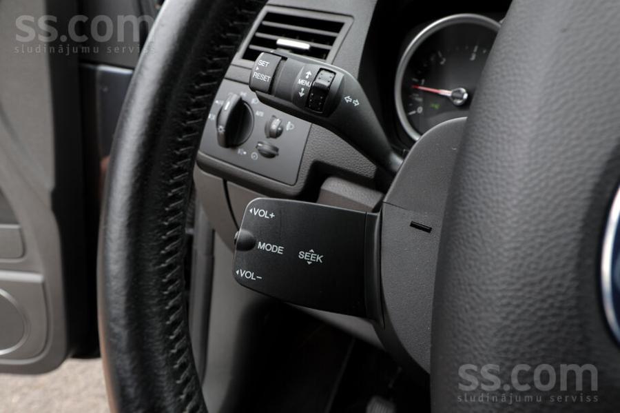 Grey Ford Kuga 2010 in Jelgava, with an engine capacity of 2.00 L and mileage of 0 thousand km for 6450 €, photo 21 on AUTOMOTO.COM.LV