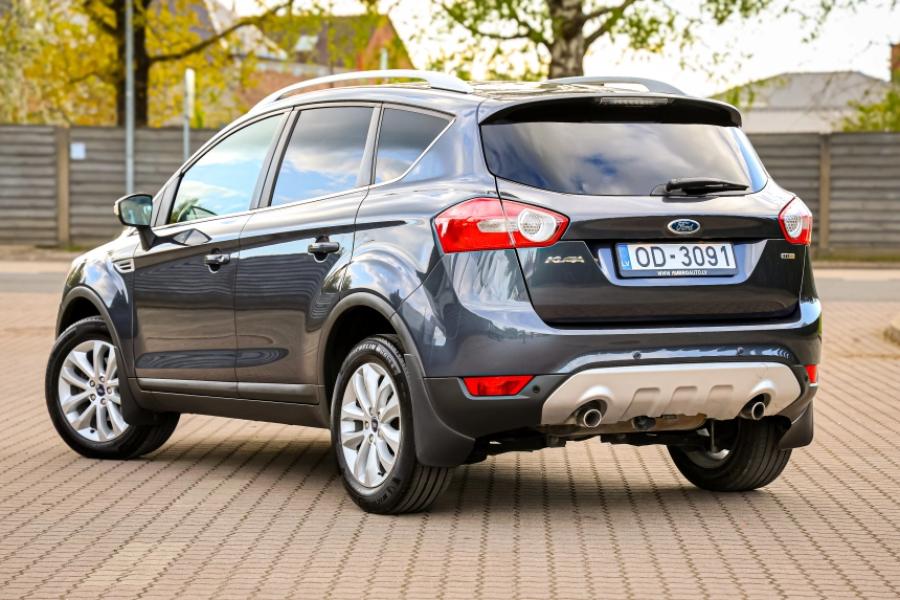 Grey Ford Kuga 2010 in Riga, with an engine capacity of 2.00 L and mileage of 261 thousand km for 6750 €, photo 8 on AUTOMOTO.COM.LV