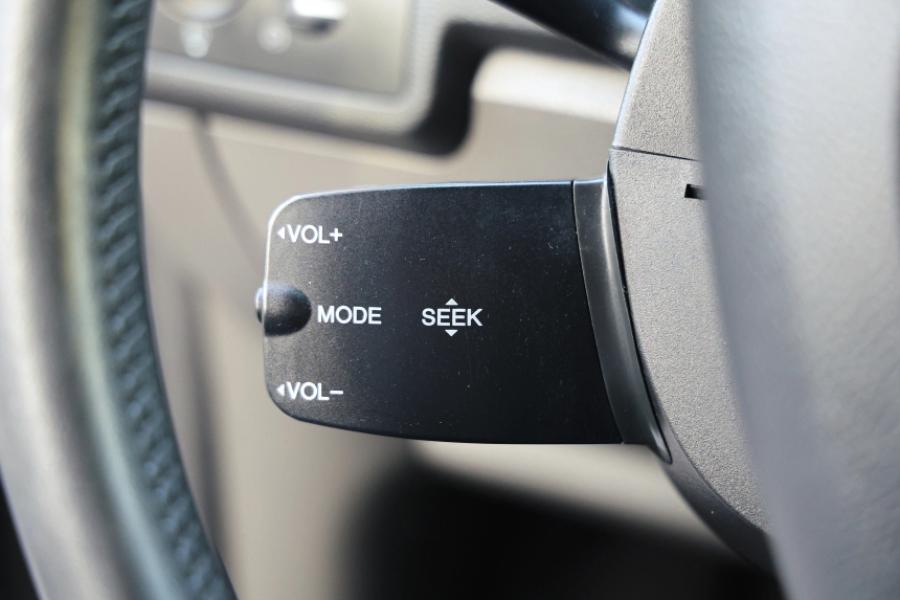 Grey Ford Kuga 2010 in Riga, with an engine capacity of 2.00 L and mileage of 261 thousand km for 6750 €, photo 24 on AUTOMOTO.COM.LV