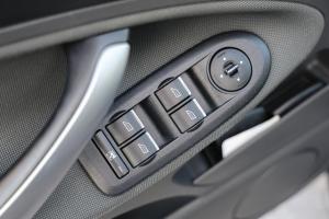 Grey Ford Kuga 2010 in Riga, with an engine capacity of 2.00 L and mileage of 261 thousand km for 6750 €, photo 26 on AUTOMOTO.COM.LV