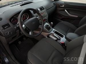 Grey Ford Kuga 2010 in Jurmala, with an engine capacity of 2.00 L and mileage of 0 thousand km for 4950 €, photo 8 on AUTOMOTO.COM.LV