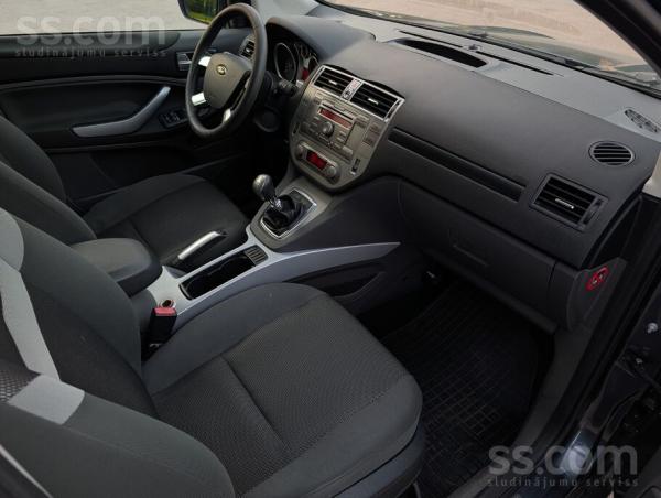 Grey Ford Kuga 2010 in Jurmala, with an engine capacity of 2.00 L and mileage of 0 thousand km for 4950 €, photo 9 on AUTOMOTO.COM.LV