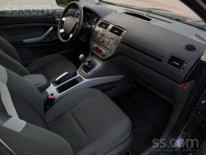 Grey Ford Kuga 2010 in Jurmala, with an engine capacity of 2.00 L and mileage of 0 thousand km for 4950 €, photo 10 on AUTOMOTO.COM.LV