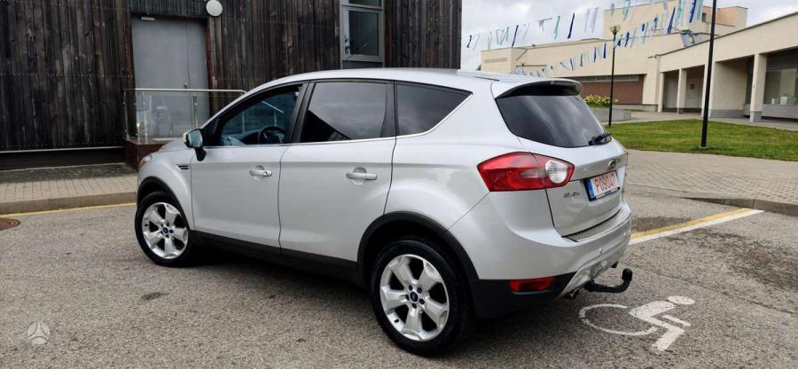 Grey Ford Kuga 2010 in Utena, with an engine capacity of 2.00 L and mileage of 266 thousand km for 4600 €, photo 5 on AUTOMOTO.COM.LV