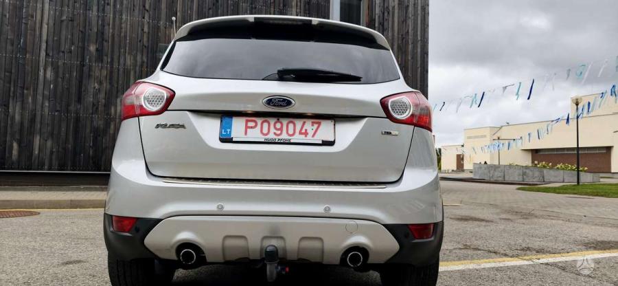 Grey Ford Kuga 2010 in Utena, with an engine capacity of 2.00 L and mileage of 266 thousand km for 4600 €, photo 14 on AUTOMOTO.COM.LV