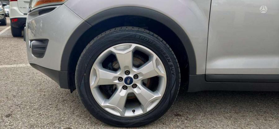 Grey Ford Kuga 2010 in Utena, with an engine capacity of 2.00 L and mileage of 266 thousand km for 4600 €, photo 17 on AUTOMOTO.COM.LV