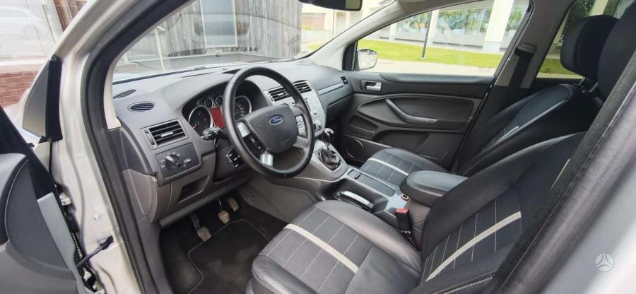 Grey Ford Kuga 2010 in Utena, with an engine capacity of 2.00 L and mileage of 266 thousand km for 4600 €, photo 24 on AUTOMOTO.COM.LV