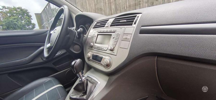Grey Ford Kuga 2010 in Utena, with an engine capacity of 2.00 L and mileage of 266 thousand km for 4600 €, photo 29 on AUTOMOTO.COM.LV