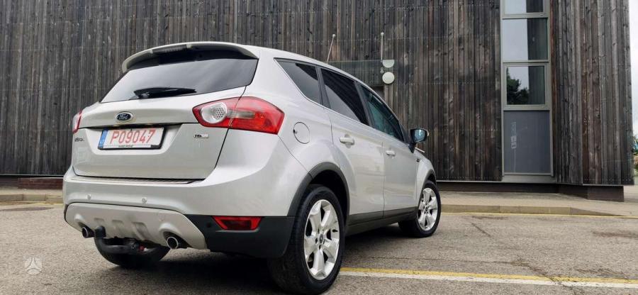Grey Ford Kuga 2010 in Utena, with an engine capacity of 2.00 L and mileage of 266 thousand km for 4600 €, photo 13 on AUTOMOTO.COM.LV