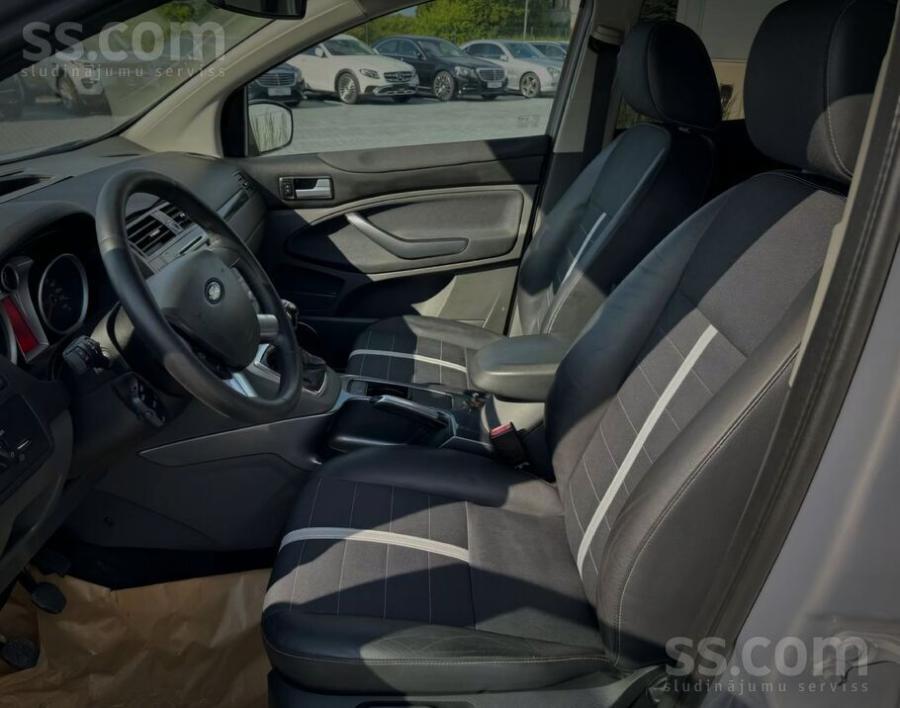 Pelēks Ford Kuga 2011 Viļņa, ar dzinēja tilpumu 2.00 L un nobraukumu 256 tūkst. km par 6299 €, foto 10 vietnē AUTOMOTO.COM.LV