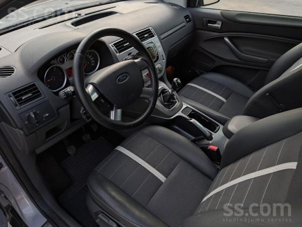 Grey Ford Kuga 2011 in Jurmala, with an engine capacity of 2.00 L and mileage of 0 thousand km for 5250 €, photo 7 on AUTOMOTO.COM.LV