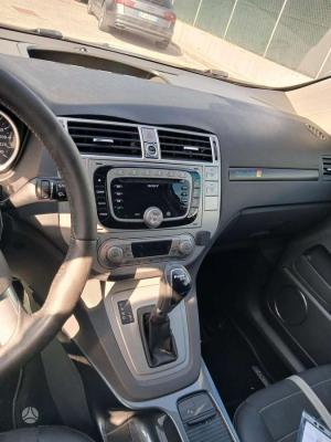 Grey Ford Kuga 2011 in Kaunas, with an engine capacity of 2.00 L and mileage of 150 thousand km for 2999 €, photo 9 on AUTOMOTO.COM.LV