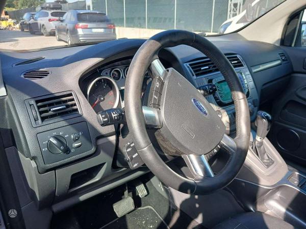Grey Ford Kuga 2011 in Kaunas, with an engine capacity of 2.00 L and mileage of 150 thousand km for 2999 €, photo 10 on AUTOMOTO.COM.LV