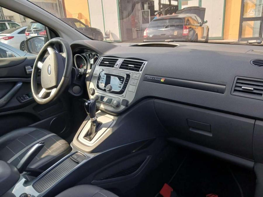 Grey Ford Kuga 2011 in Kaunas, with an engine capacity of 2.00 L and mileage of 150 thousand km for 2999 €, photo 16 on AUTOMOTO.COM.LV