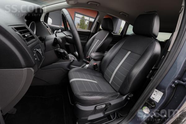 Pelēks Ford Kuga 2011 Jelgava, ar dzinēja tilpumu 2.00 L un nobraukumu 0 tūkst. km par 6650 €, foto 9 vietnē AUTOMOTO.COM.LV