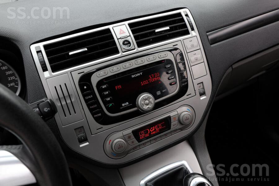 Pelēks Ford Kuga 2011 Jelgava, ar dzinēja tilpumu 2.00 L un nobraukumu 0 tūkst. km par 6650 €, foto 15 vietnē AUTOMOTO.COM.LV