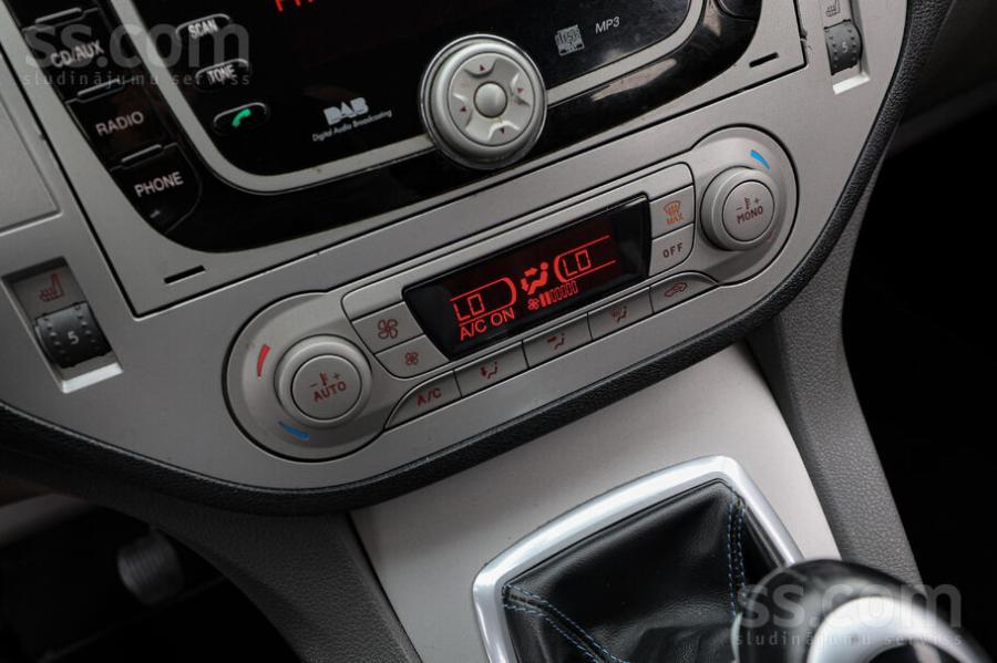 Pelēks Ford Kuga 2011 Jelgava, ar dzinēja tilpumu 2.00 L un nobraukumu 0 tūkst. km par 6650 €, foto 17 vietnē AUTOMOTO.COM.LV