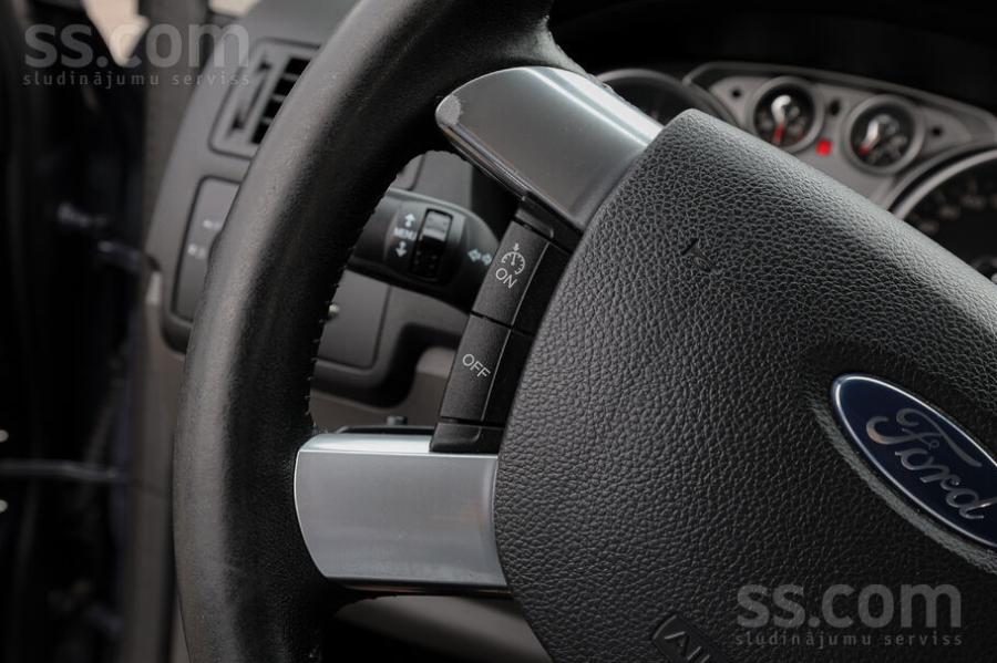 Pelēks Ford Kuga 2011 Jelgava, ar dzinēja tilpumu 2.00 L un nobraukumu 0 tūkst. km par 6650 €, foto 20 vietnē AUTOMOTO.COM.LV
