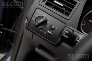 Pelēks Ford Kuga 2011 Jelgava, ar dzinēja tilpumu 2.00 L un nobraukumu 0 tūkst. km par 6650 €, foto 22 vietnē AUTOMOTO.COM.LV