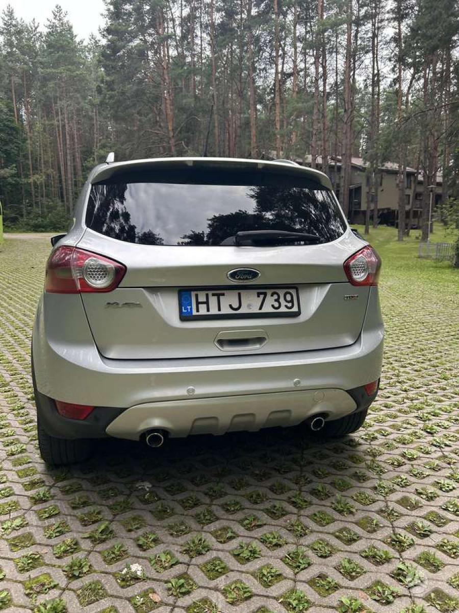 Pelēks Ford Kuga 2011 Viļņa, ar dzinēja tilpumu 2.00 L un nobraukumu 135 tūkst. km par 6300 €, foto 5 vietnē AUTOMOTO.COM.LV