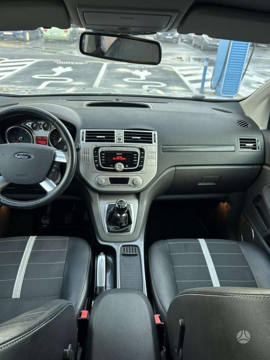 Pelēks Ford Kuga 2011 Viļņa, ar dzinēja tilpumu 2.00 L un nobraukumu 135 tūkst. km par 6300 €, foto 9 vietnē AUTOMOTO.COM.LV