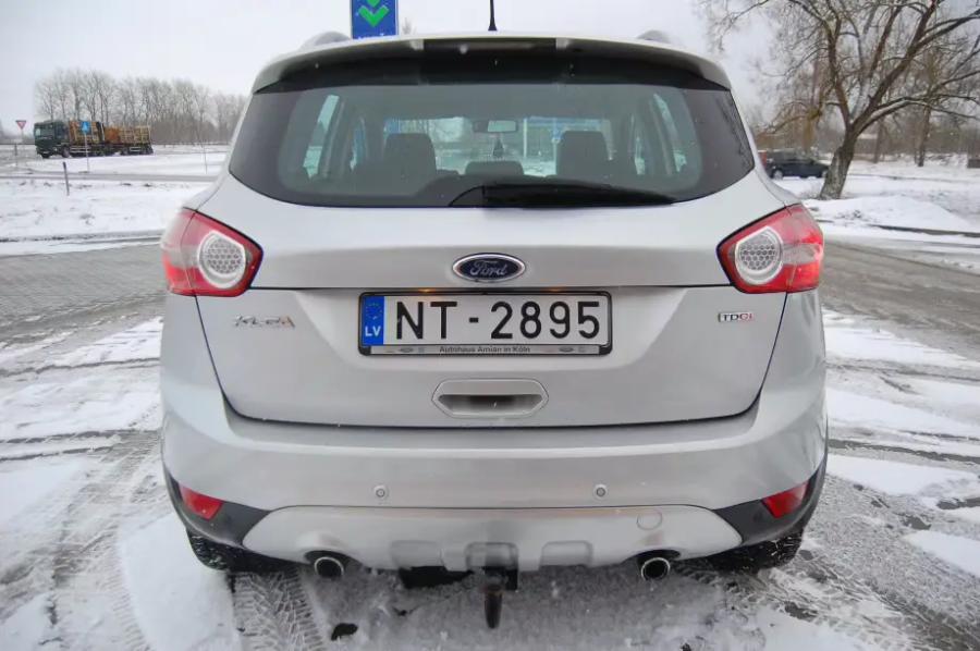 Pelēks Ford Kuga 2011 Jēkabpils, ar dzinēja tilpumu 2.00 L un nobraukumu 225 tūkst. km par 6990 €, foto 10 vietnē AUTOMOTO.COM.LV