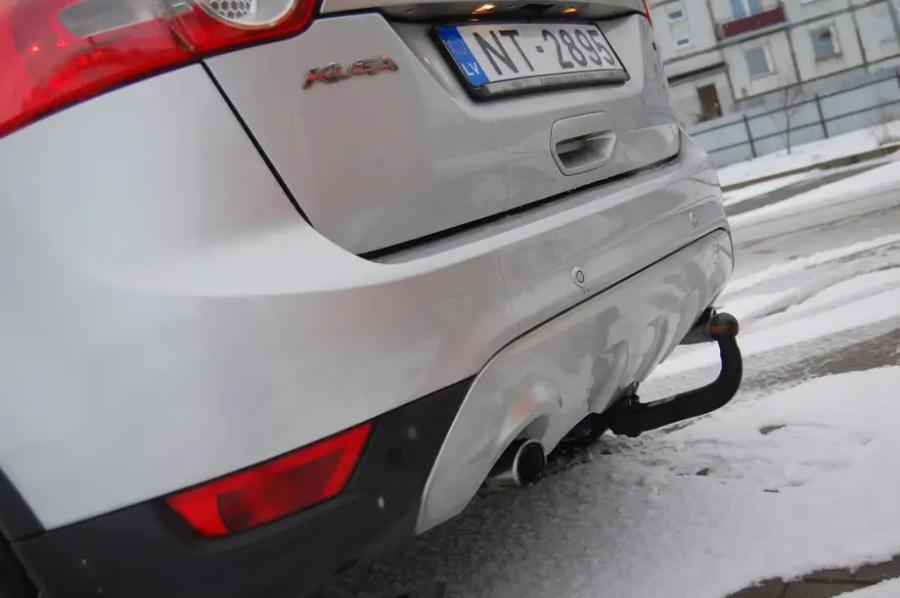 Pelēks Ford Kuga 2011 Jēkabpils, ar dzinēja tilpumu 2.00 L un nobraukumu 225 tūkst. km par 6990 €, foto 12 vietnē AUTOMOTO.COM.LV